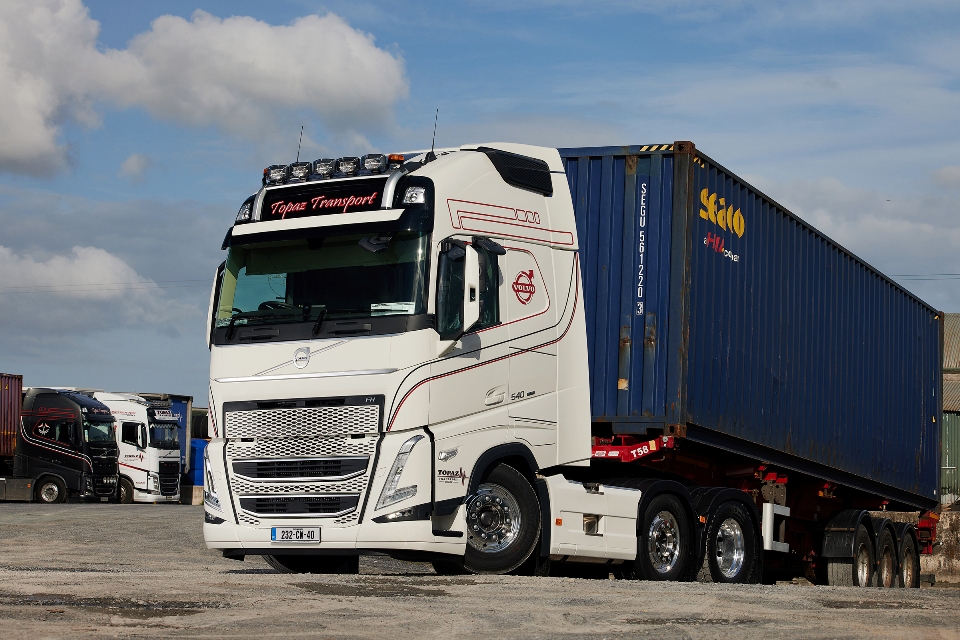 Volvo Trucks’ Product Performance Still Crystal Clear for Topaz Transport
