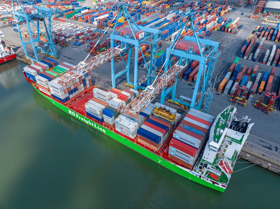 Fastest ever container service between Ireland and North America launched